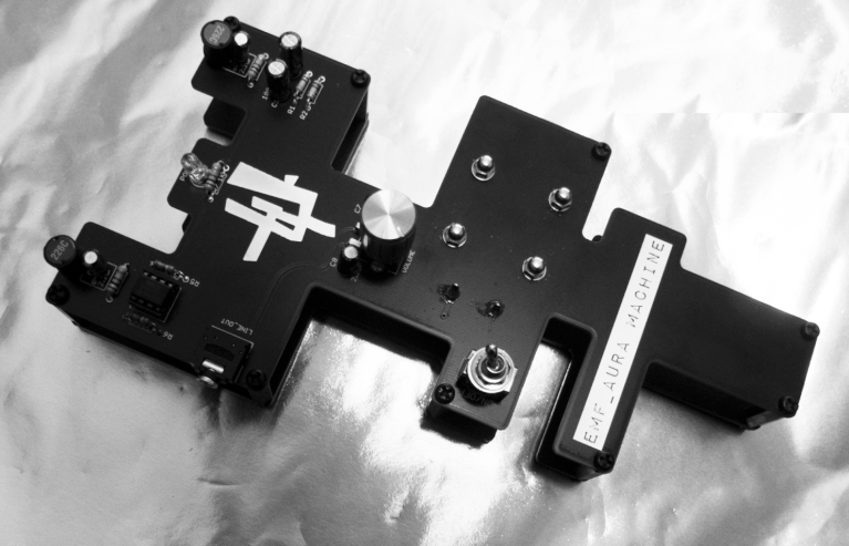 VICKY CLARKE – sound and electronic media artist